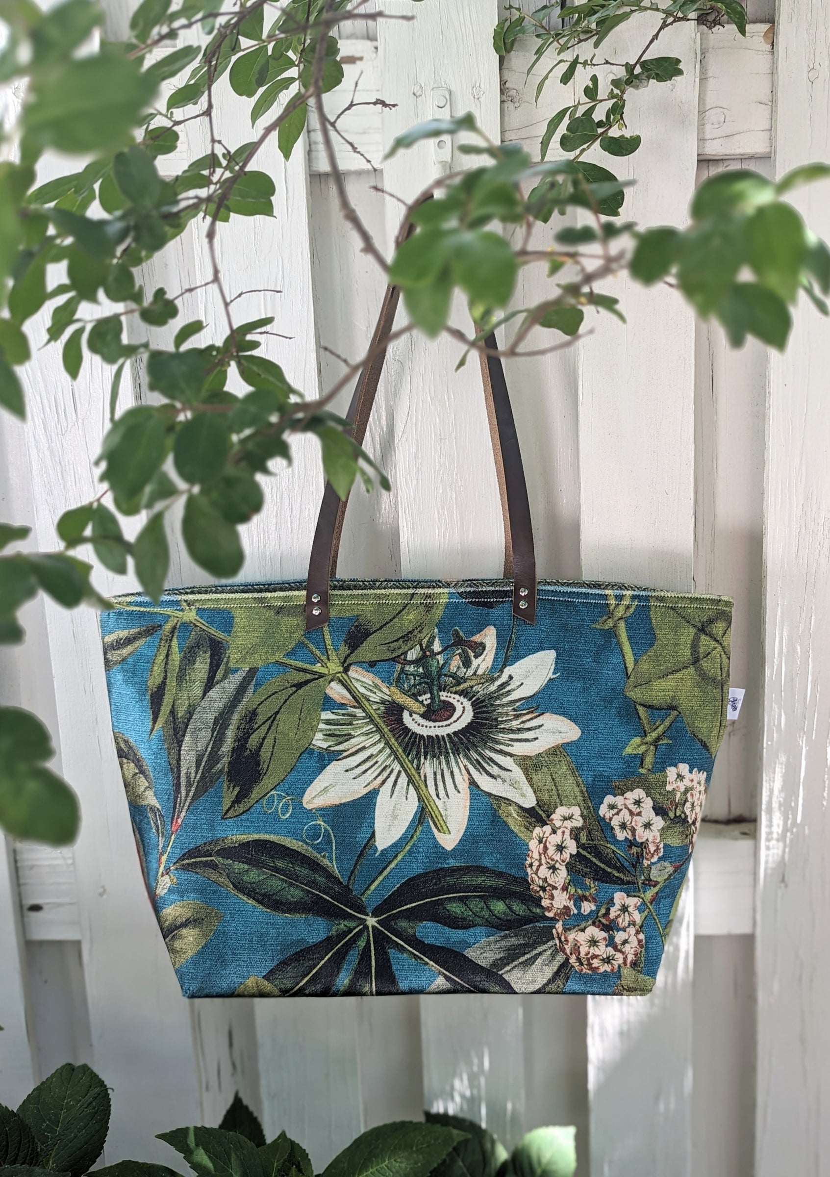 The Queen BEAST – Buttonjar Studio